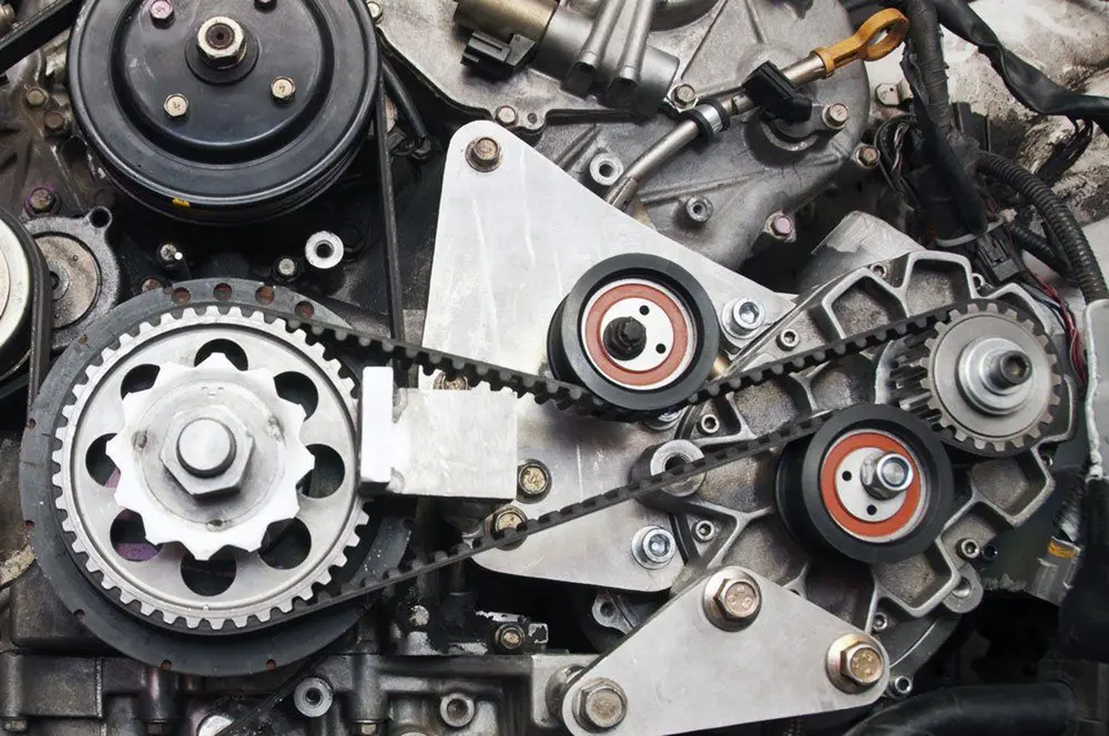 Courroie ou chaîne de distribution : quand les remplacer pour éviter ...